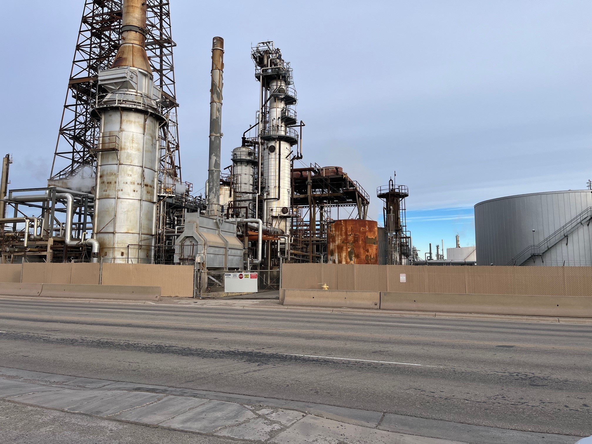 Holly Frontier-Sinclair agrees to $172M settlement at Artesia refinery ...